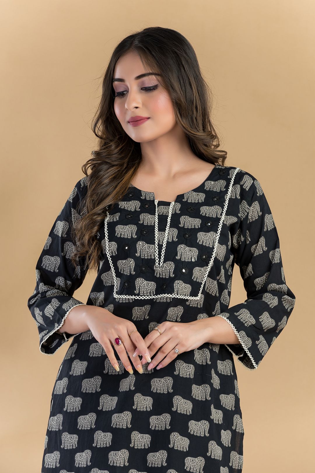 Black Animal Print Embroidered Straight Kurta – Rozaara