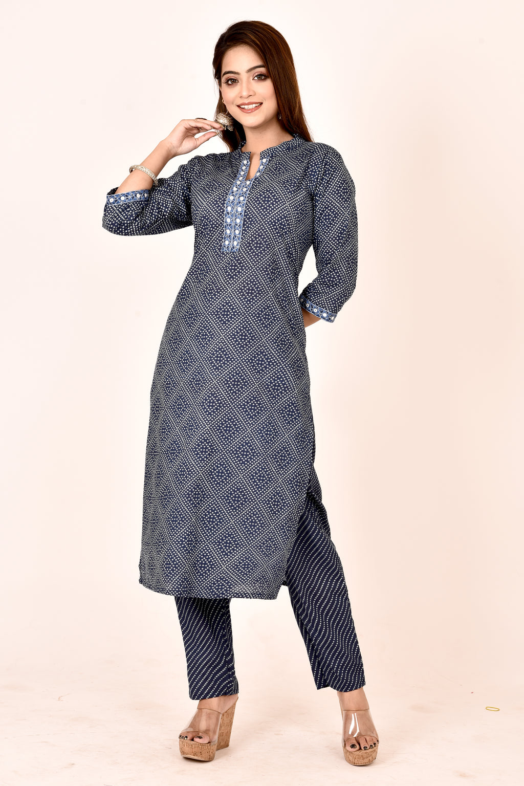 Navy Blue Bandhani Embroidered Kurta With Pant – Rozaara